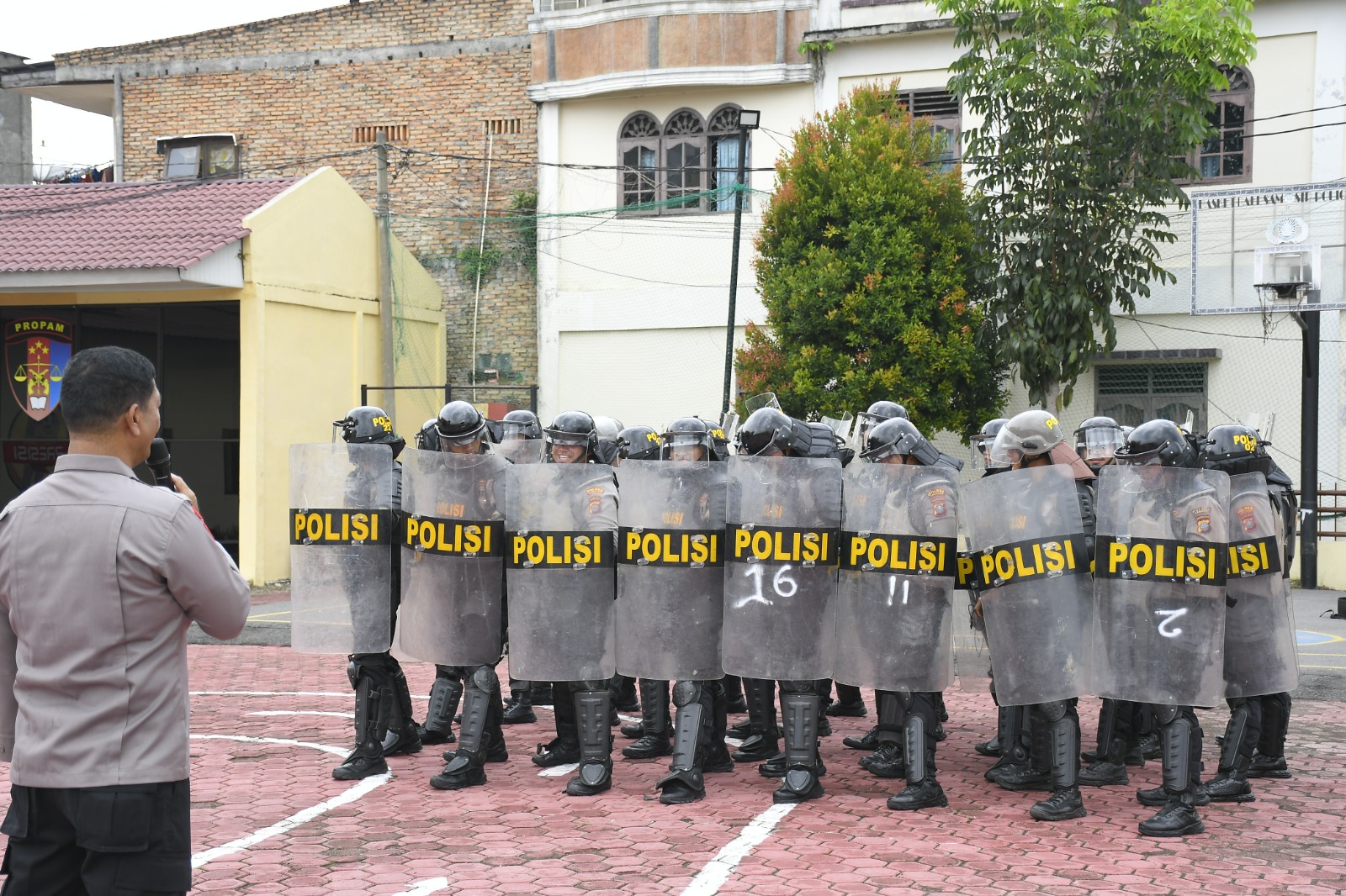 Tingkatkan Kesiapan Hadapi Pilkada 2024, Polres Samosir Perketat Latihan Dalmas - RIMBUN NEWS