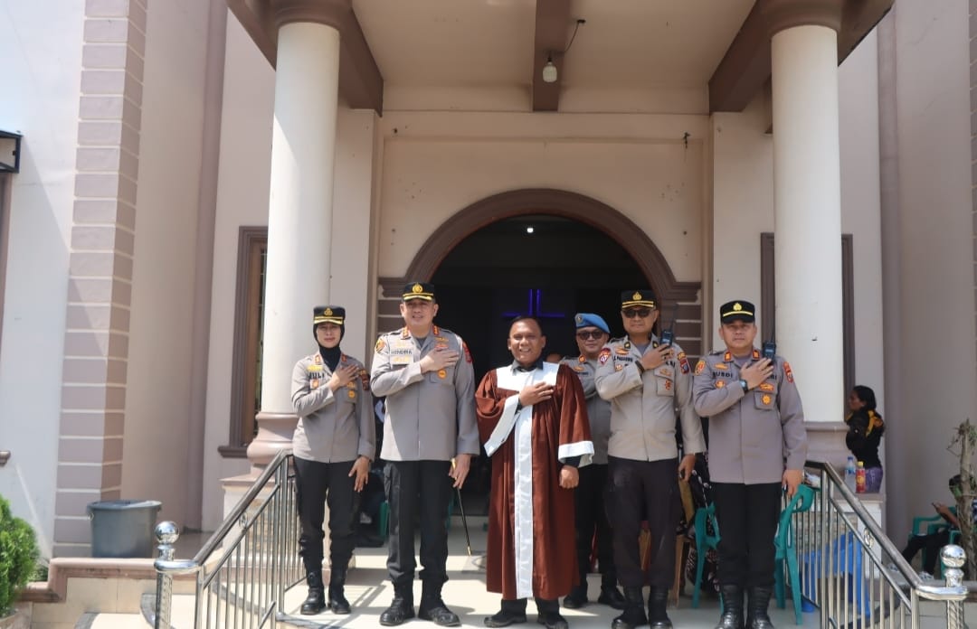 Kapolresta Deli Serdang Tinjau Langsung Pengamanan dan pelaksanaan Ibadah Jumat Agung Hari ...